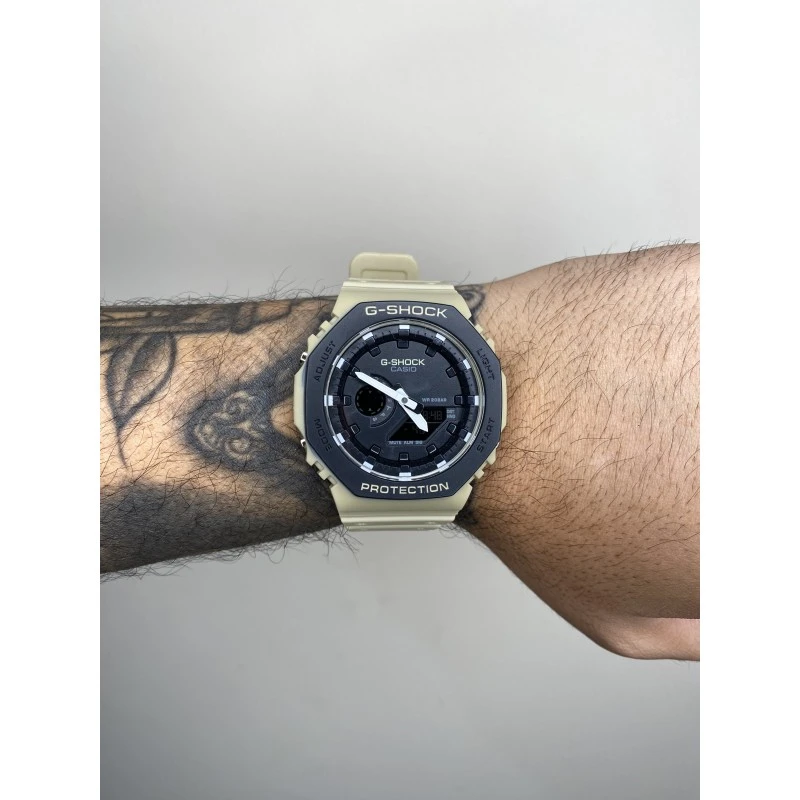 G-SHOCK GA-2100 48MM BEGE COM PRETO